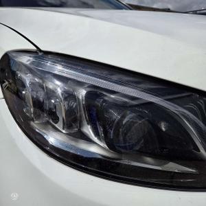 White Mercedes-Benz C 300 2021 in Taurage, with an engine capacity of 2.00 L and mileage of 121 thousand km for 19500 €, photo 13 on AUTOMOTO.COM.LV