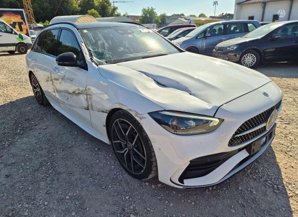 Balts Mercedes-Benz C 300 2023 Klaipėda, ar dzinēja tilpumu 1.99 L un nobraukumu 68 tūkst. km par 15700 €, foto 4 vietnē AUTOMOTO.COM.LV