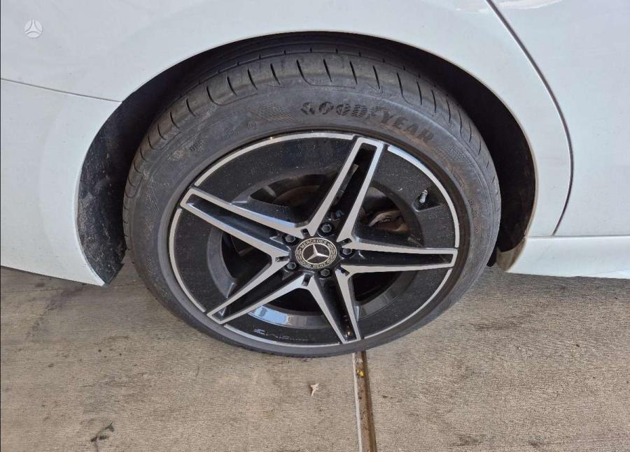 Balts Mercedes-Benz C 300 2024 Klaipėda, ar dzinēja tilpumu 1.99 L un nobraukumu 63 tūkst. km par 14300 €, foto 9 vietnē AUTOMOTO.COM.LV