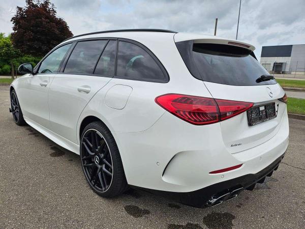 White Mercedes-Benz C 300 2025 in Panevezys, with an engine capacity of 2.00 L and mileage of 41 thousand km for 41000 €, photo 4 on AUTOMOTO.COM.LV