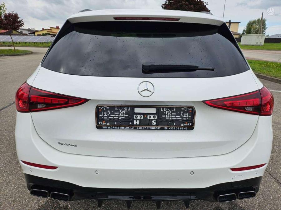 White Mercedes-Benz C 300 2025 in Panevezys, with an engine capacity of 2.00 L and mileage of 41 thousand km for 41000 €, photo 6 on AUTOMOTO.COM.LV