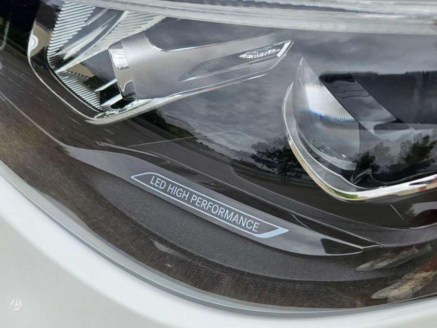White Mercedes-Benz C 300 2025 in Panevezys, with an engine capacity of 2.00 L and mileage of 41 thousand km for 41000 €, photo 15 on AUTOMOTO.COM.LV