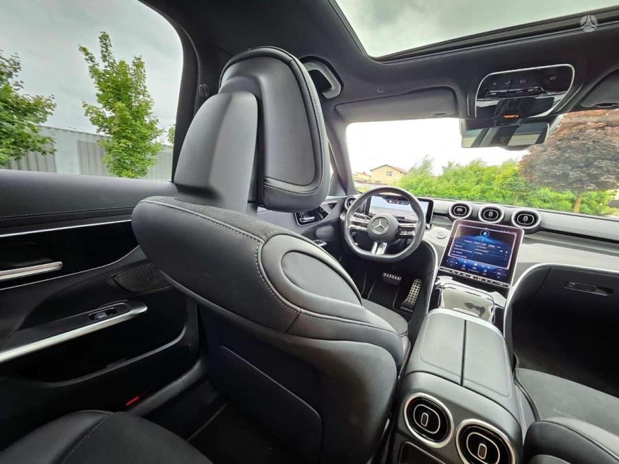 White Mercedes-Benz C 300 2025 in Panevezys, with an engine capacity of 2.00 L and mileage of 41 thousand km for 41000 €, photo 31 on AUTOMOTO.COM.LV