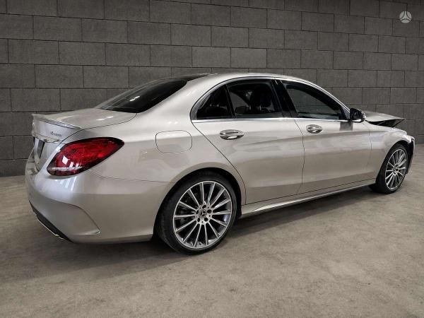 Yellow Mercedes-Benz C 300 2019 in Kaunas, with an engine capacity of 1.99 L and mileage of 38 thousand km for 13500 €, photo 1 on AUTOMOTO.COM.LV
