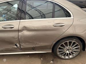 Dzeltens Mercedes-Benz C 300 2019 Kauņa, ar dzinēja tilpumu 1.99 L un nobraukumu 38 tūkst. km par 13500 €, foto 10 vietnē AUTOMOTO.COM.LV