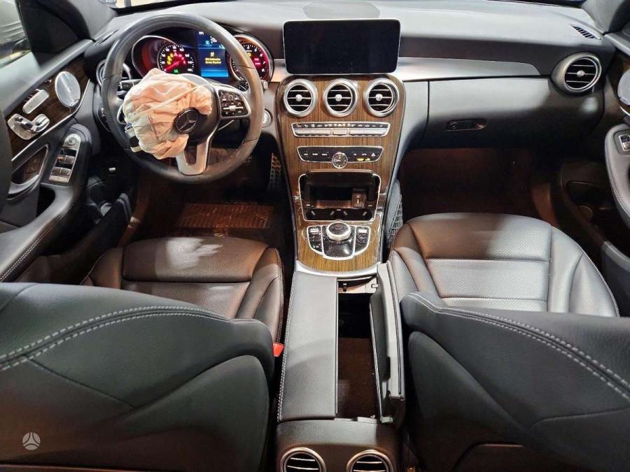 Dzeltens Mercedes-Benz C 300 2019 Kauņa, ar dzinēja tilpumu 1.99 L un nobraukumu 38 tūkst. km par 13500 €, foto 12 vietnē AUTOMOTO.COM.LV