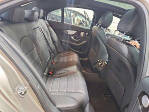 Dzeltens Mercedes-Benz C 300 2019 Kauņa, ar dzinēja tilpumu 1.99 L un nobraukumu 38 tūkst. km par 13500 €, foto 14 vietnē AUTOMOTO.COM.LV