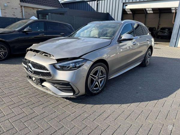 Dzeltens Mercedes-Benz C 300 2023 Rīga, ar dzinēja tilpumu 2.00 L un nobraukumu 69 tūkst. km par 22700 €, foto 1 vietnē AUTOMOTO.COM.LV