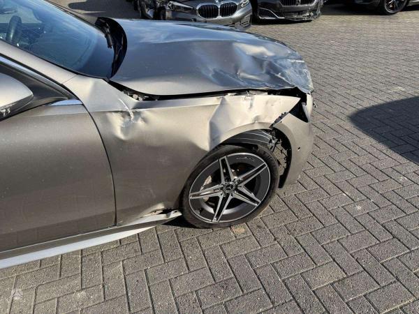 Dzeltens Mercedes-Benz C 300 2023 Rīga, ar dzinēja tilpumu 2.00 L un nobraukumu 69 tūkst. km par 22700 €, foto 3 vietnē AUTOMOTO.COM.LV