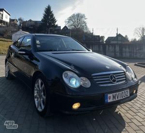 Melns Mercedes-Benz c-320 2004 Alīta, ar dzinēja tilpumu 3.20 L un nobraukumu 256 tūkst. km par 2300 €, foto  vietnē AUTOMOTO.COM.LV