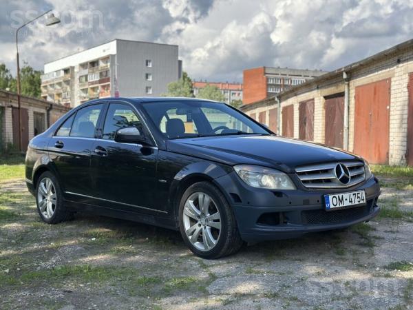 Melns Mercedes-Benz c-320 2007 Rīga, ar dzinēja tilpumu 3.00 L un nobraukumu 477 tūkst. km par 3750 €, foto 1 vietnē AUTOMOTO.COM.LV