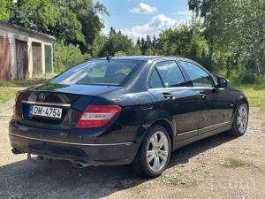 Черный Мерседес Ц 320 2007 в Рига, объемом двигателя 3.00 л и пробегом 477 тыс. км за 3750 €, фото 3 на AUTOMOTO.COM.LV