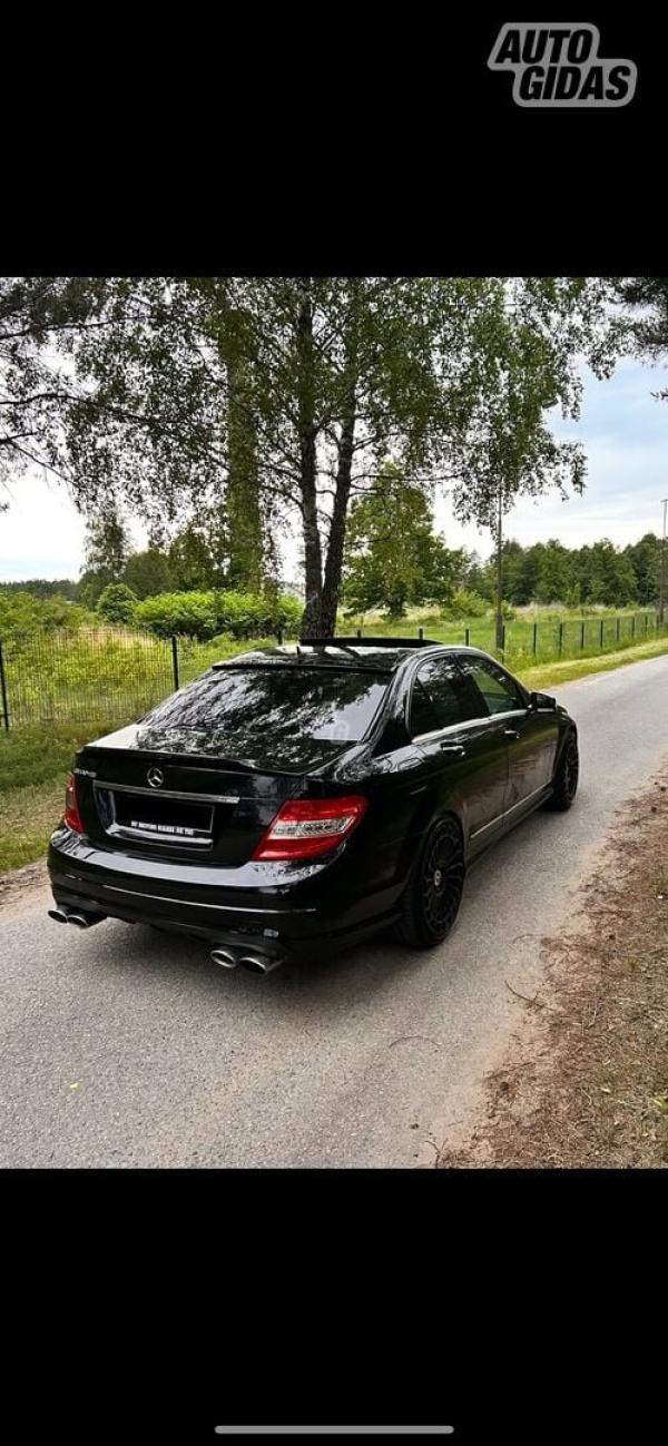 Black Mercedes-Benz c-320 2007 in Vilnius, with an engine capacity of 3.20 L and mileage of 360 thousand km for 5700 €, photo 5 on AUTOMOTO.COM.LV