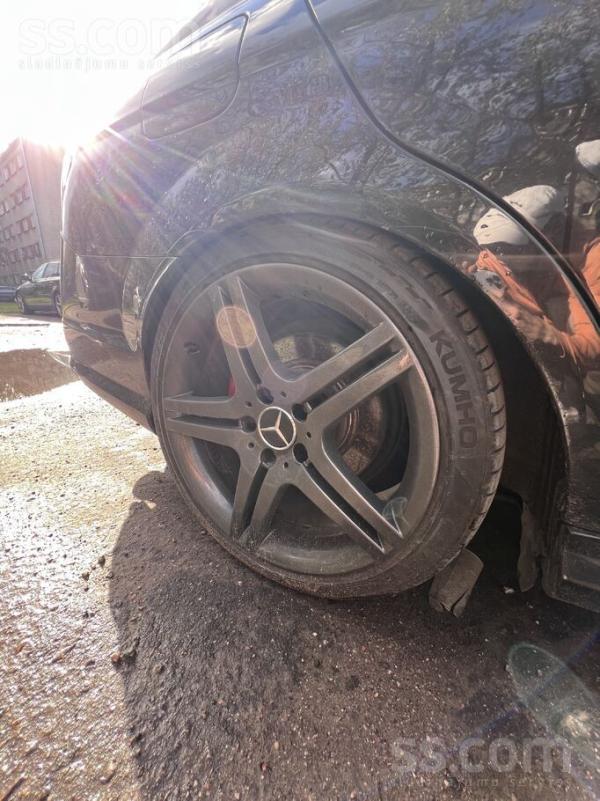Melns Mercedes-Benz c-320 2007 Rīga, ar dzinēja tilpumu 3.00 L un nobraukumu 319 tūkst. km par 5700 €, foto 10 vietnē AUTOMOTO.COM.LV
