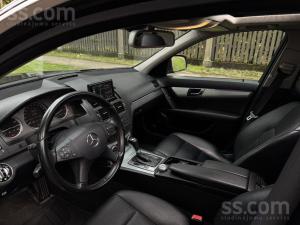 Melns Mercedes-Benz c-320 2007 Rīga, ar dzinēja tilpumu 3.00 L un nobraukumu 392 tūkst. km par 4690 €, foto 6 vietnē AUTOMOTO.COM.LV