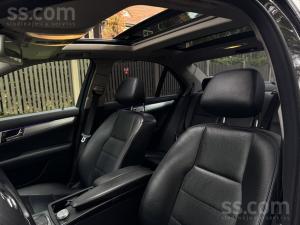 Melns Mercedes-Benz c-320 2007 Rīga, ar dzinēja tilpumu 3.00 L un nobraukumu 392 tūkst. km par 4690 €, foto 7 vietnē AUTOMOTO.COM.LV