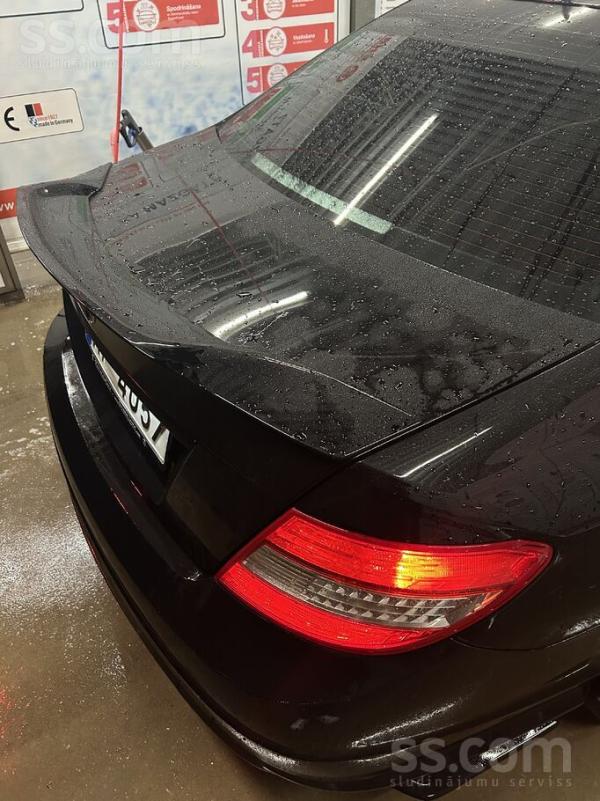 Black Mercedes-Benz c-320 2007 in Ogre, with an engine capacity of 3.00 L and mileage of 223 thousand km for 5000 €, photo 3 on AUTOMOTO.COM.LV