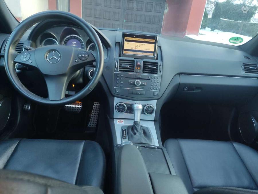 Melns Mercedes-Benz c-320 2008 Panevēža, ar dzinēja tilpumu 2.99 L un nobraukumu 346 tūkst. km par 5500 €, foto 11 vietnē AUTOMOTO.COM.LV