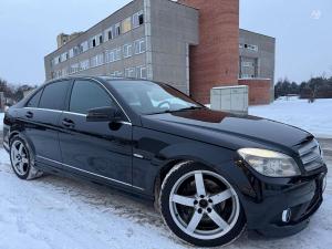 Melns Mercedes-Benz c-320 2008 Kauņa, ar dzinēja tilpumu 2.99 L un nobraukumu 396 tūkst. km par 5450 €, foto  vietnē AUTOMOTO.COM.LV