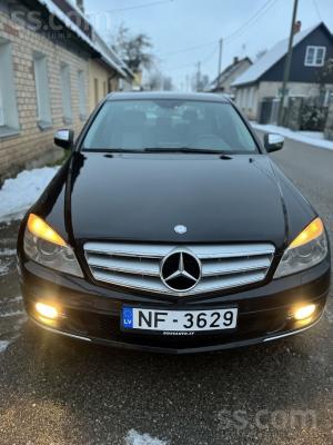 Black Mercedes-Benz c-320 2008 in Daugavpils, with an engine capacity of 3.00 L and mileage of 297 thousand km for 5600 €, photo  on AUTOMOTO.COM.LV