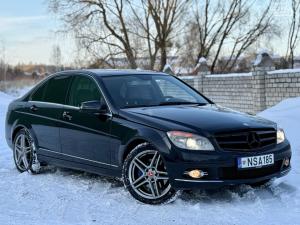 Melns Mercedes-Benz c-320 2008 Kauņa, ar dzinēja tilpumu 3.00 L un nobraukumu 299 tūkst. km par 5000 €, foto 2 vietnē AUTOMOTO.COM.LV