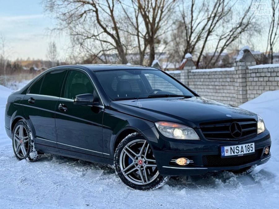Melns Mercedes-Benz c-320 2008 Kauņa, ar dzinēja tilpumu 3.00 L un nobraukumu 299 tūkst. km par 5000 €, foto 2 vietnē AUTOMOTO.COM.LV