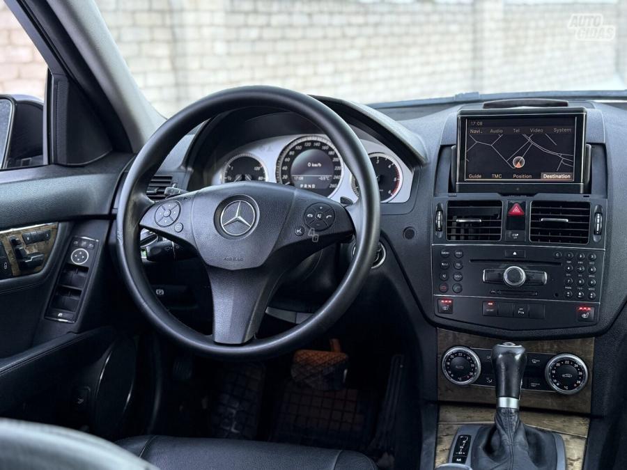 Melns Mercedes-Benz c-320 2008 Kauņa, ar dzinēja tilpumu 3.00 L un nobraukumu 299 tūkst. km par 5000 €, foto 18 vietnē AUTOMOTO.COM.LV