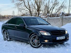 Melns Mercedes-Benz c-320 2008 Kauņa, ar dzinēja tilpumu 2.99 L un nobraukumu 299 tūkst. km par 5000 €, foto 2 vietnē AUTOMOTO.COM.LV