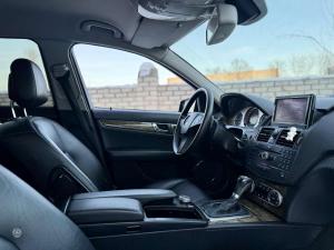Melns Mercedes-Benz c-320 2008 Kauņa, ar dzinēja tilpumu 2.99 L un nobraukumu 299 tūkst. km par 5000 €, foto 11 vietnē AUTOMOTO.COM.LV