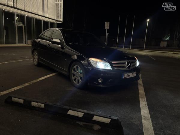 Melns Mercedes-Benz c-320 2008 Kauņa, ar dzinēja tilpumu 3.00 L un nobraukumu 400 tūkst. km par 4799 €, foto 4 vietnē AUTOMOTO.COM.LV