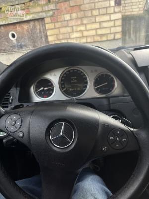Melns Mercedes-Benz c-320 2008 Kauņa, ar dzinēja tilpumu 3.00 L un nobraukumu 400 tūkst. km par 4799 €, foto 12 vietnē AUTOMOTO.COM.LV