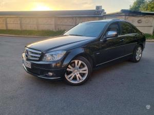 Черный Мерседес Ц 320 2008 в Каунас, объемом двигателя 2.99 л и пробегом 228 тыс. км за 3950 €, фото  на AUTOMOTO.COM.LV