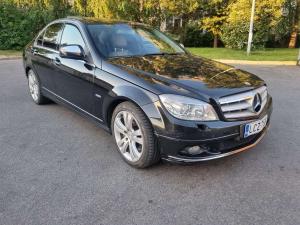 Черный Мерседес Ц 320 2008 в Каунас, объемом двигателя 2.99 л и пробегом 228 тыс. км за 3950 €, фото 6 на AUTOMOTO.COM.LV