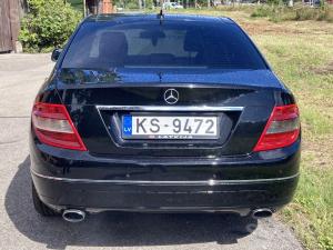 Melns Mercedes-Benz c-320 2008 Jūrmala, ar dzinēja tilpumu 3.00 L un nobraukumu 413 tūkst. km par 5000 €, foto 5 vietnē AUTOMOTO.COM.LV