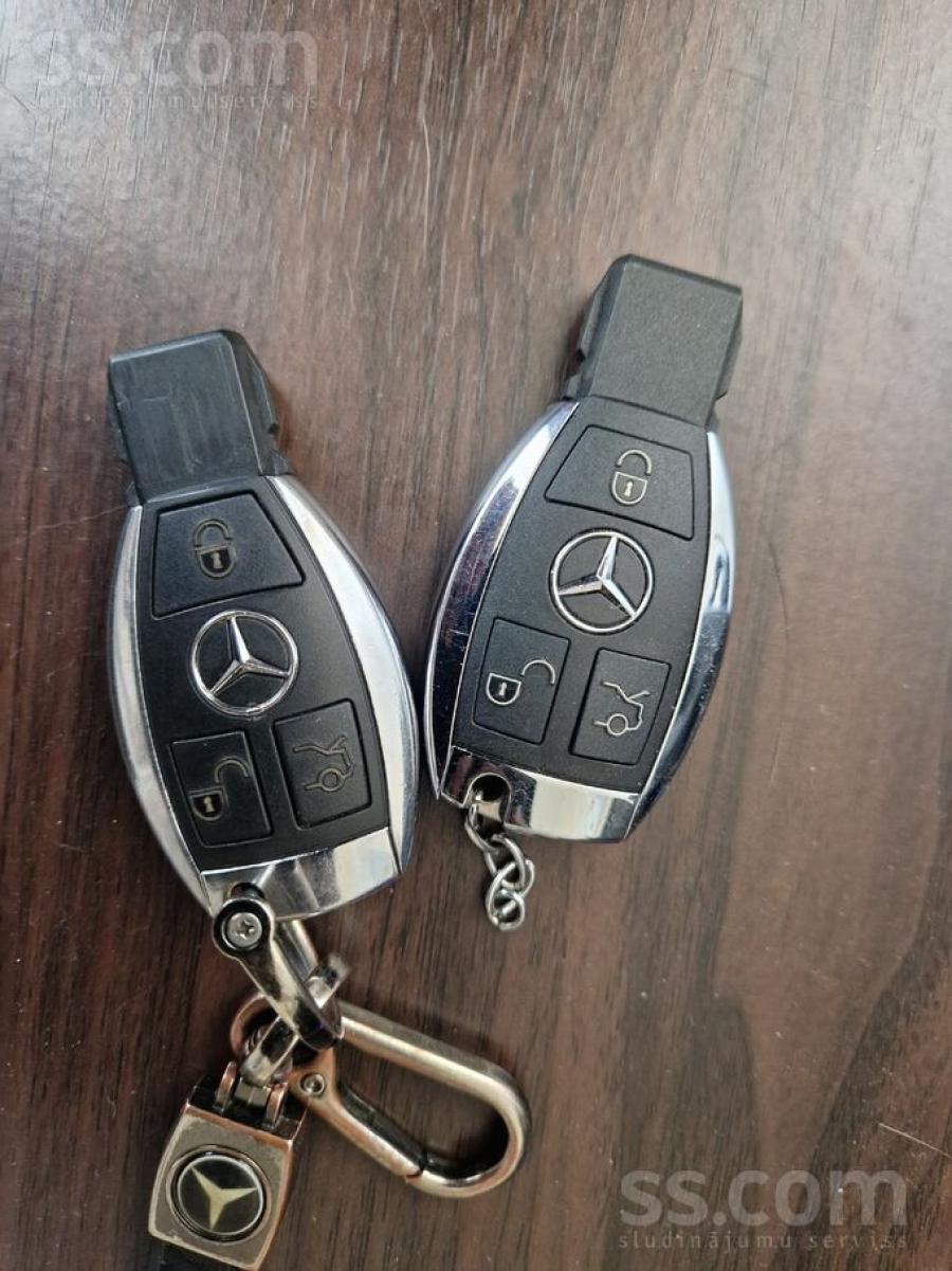 Melns Mercedes-Benz c-320 2008 Jūrmala, ar dzinēja tilpumu 3.00 L un nobraukumu 413 tūkst. km par 4300 €, foto 14 vietnē AUTOMOTO.COM.LV