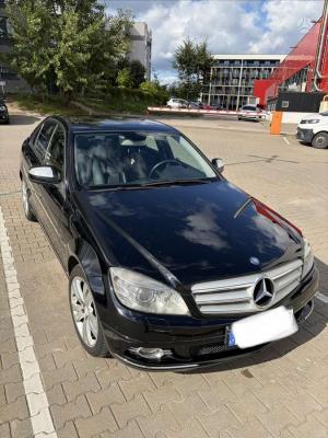 Black Mercedes-Benz c-320 2008 in Vilnius, with an engine capacity of 2.99 L and mileage of 180 thousand km for 4100 €, photo 3 on AUTOMOTO.COM.LV