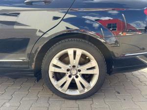 Black Mercedes-Benz c-320 2008 in Vilnius, with an engine capacity of 2.99 L and mileage of 180 thousand km for 4100 €, photo 11 on AUTOMOTO.COM.LV