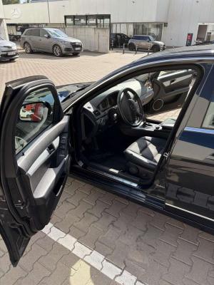 Black Mercedes-Benz c-320 2008 in Vilnius, with an engine capacity of 2.99 L and mileage of 180 thousand km for 4100 €, photo 13 on AUTOMOTO.COM.LV