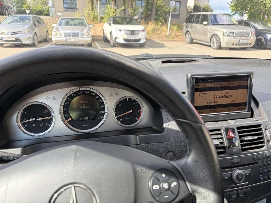 Black Mercedes-Benz c-320 2008 in Vilnius, with an engine capacity of 2.99 L and mileage of 180 thousand km for 4100 €, photo 16 on AUTOMOTO.COM.LV