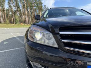 Black Mercedes-Benz c-320 2008 in Riga, with an engine capacity of 3.00 L and mileage of 392 thousand km for 5500 €, photo 8 on AUTOMOTO.COM.LV