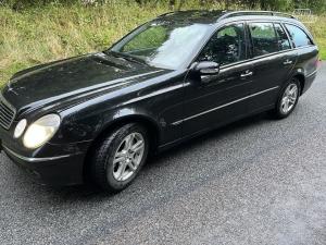 Черный Мерседес Ц 320 2004 в Клайпеда, объемом двигателя 3.20 л и пробегом 365 тыс. км за 1800 €, фото 3 на AUTOMOTO.COM.LV