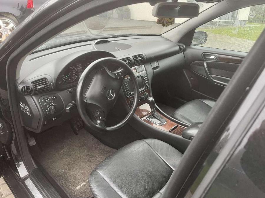 Melns Mercedes-Benz c-320 2006 Alīta, ar dzinēja tilpumu 3.00 L un nobraukumu 360 tūkst. km par 2500 €, foto 6 vietnē AUTOMOTO.COM.LV