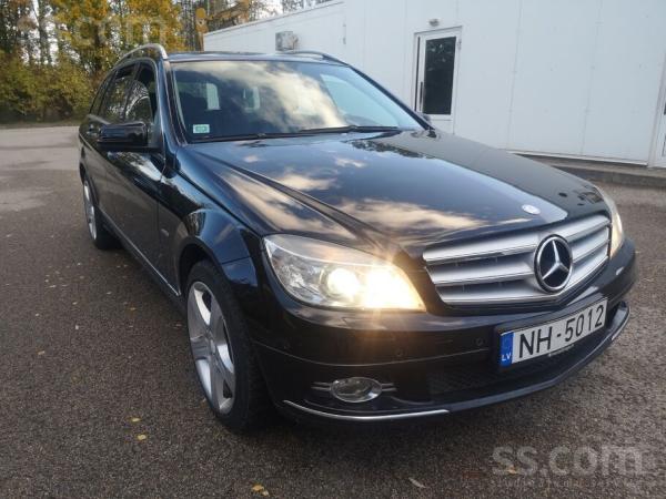 Black Mercedes-Benz c-320 2008 in Riga, with an engine capacity of 3.00 L and mileage of 0 thousand km for 3700 €, photo 2 on AUTOMOTO.COM.LV