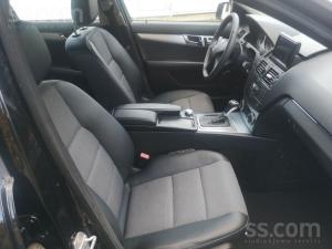 Melns Mercedes-Benz c-320 2008 Rīga, ar dzinēja tilpumu 3.00 L un nobraukumu 0 tūkst. km par 3700 €, foto 15 vietnē AUTOMOTO.COM.LV
