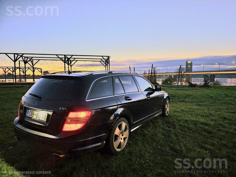 Melns Mercedes-Benz c-320 2008 Rīga, ar dzinēja tilpumu 3.00 L un nobraukumu 312 tūkst. km par 5435 €, foto 4 vietnē AUTOMOTO.COM.LV