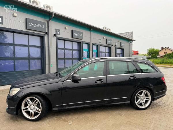 Melns Mercedes-Benz c-320 2008 Panevēža, ar dzinēja tilpumu 3.20 L un nobraukumu 400 tūkst. km par 3300 €, foto 6 vietnē AUTOMOTO.COM.LV
