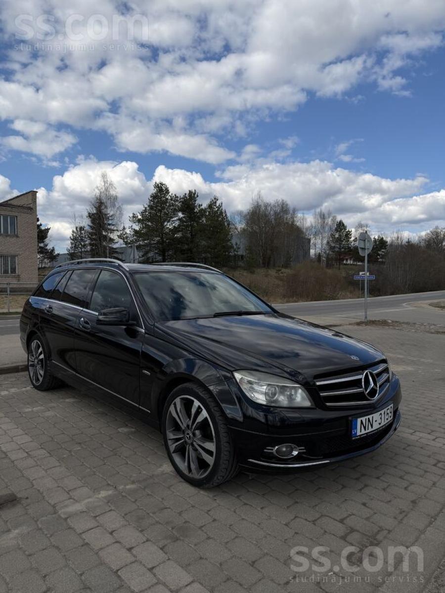 Черный Мерседес Ц 320 2008 в Краслава, объемом двигателя 3.00 л и пробегом 383 тыс. км за 6500 €, фото 3 на AUTOMOTO.COM.LV