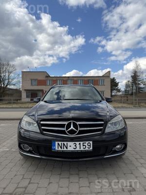 Черный Мерседес Ц 320 2008 в Краслава, объемом двигателя 3.00 л и пробегом 383 тыс. км за 6500 €, фото 4 на AUTOMOTO.COM.LV