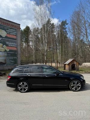 Черный Мерседес Ц 320 2008 в Краслава, объемом двигателя 3.00 л и пробегом 383 тыс. км за 6500 €, фото 12 на AUTOMOTO.COM.LV