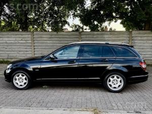 Black Mercedes-Benz c-320 2008 in Jelgava, with an engine capacity of 3.00 L and mileage of 385 thousand km for 5020 €, photo 5 on AUTOMOTO.COM.LV